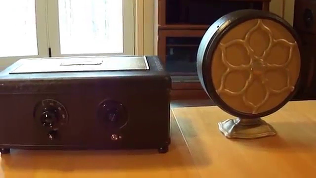 Atwater Kent Model 42 & E3 speaker - YouTube