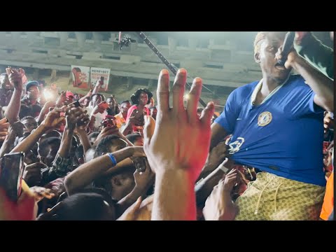 CHAOS! Singer Portable Screams Wahala as Fans Nearly Rip His Clothes ...