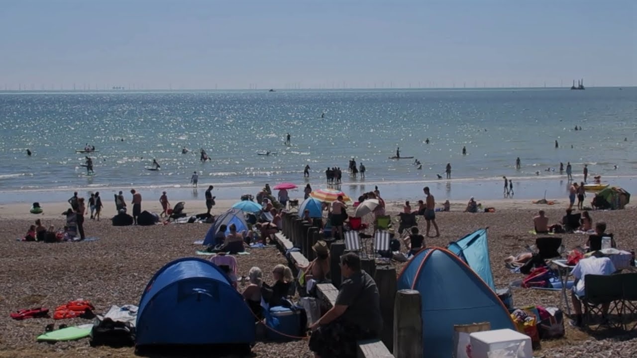 UK summer beach scene - YouTube
