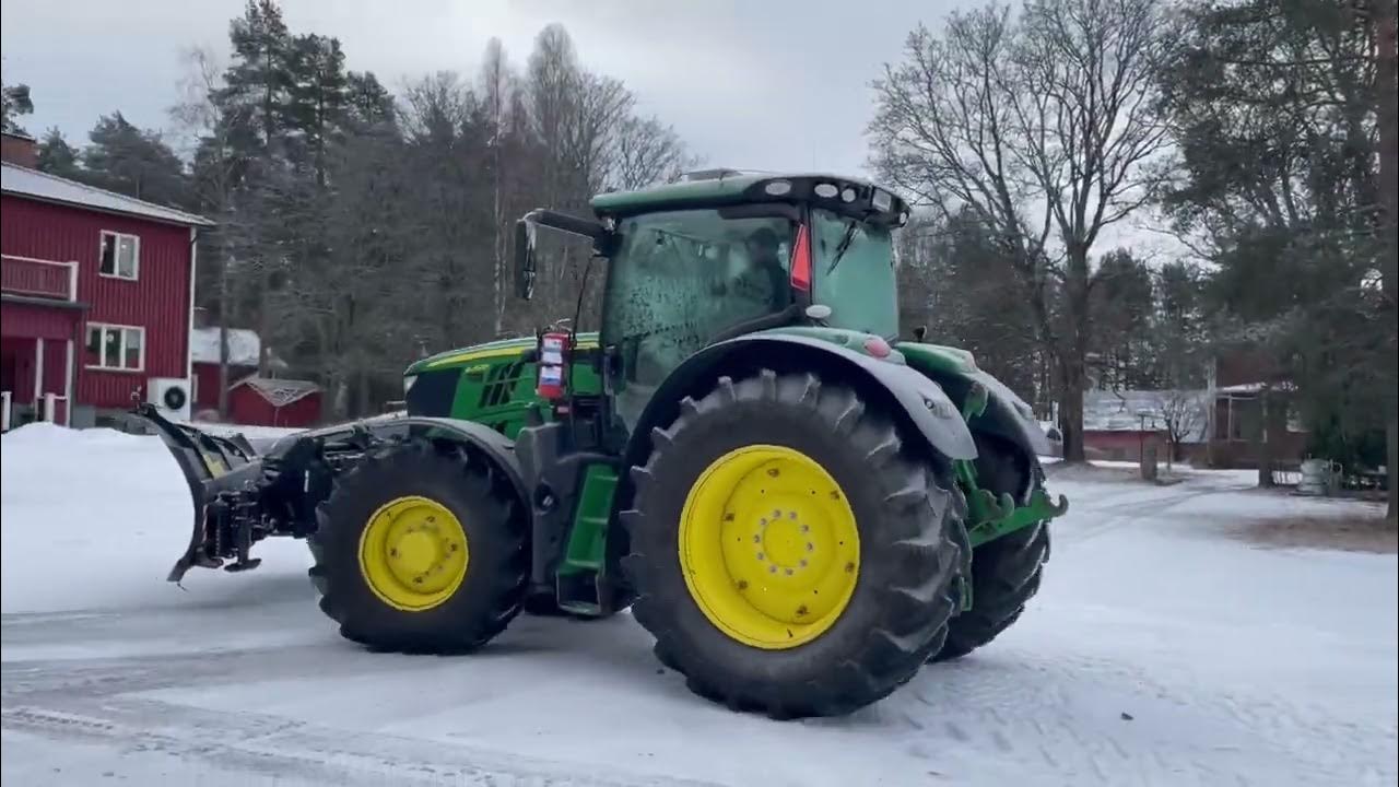 John Deere 6215 R - YouTube