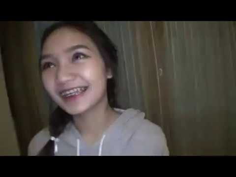 Viral ! Della Mahasiswi dari Bandung