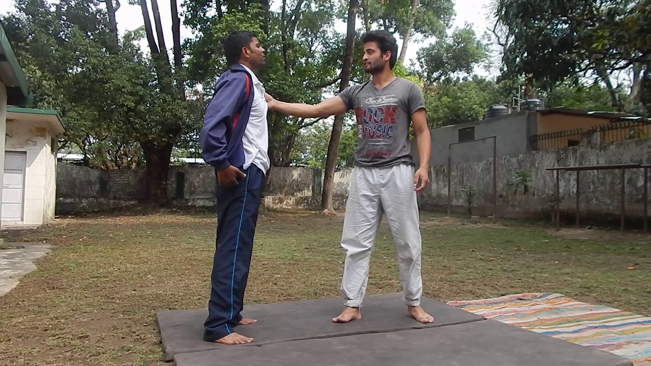 realistic one hand collar grab self defence - YouTube