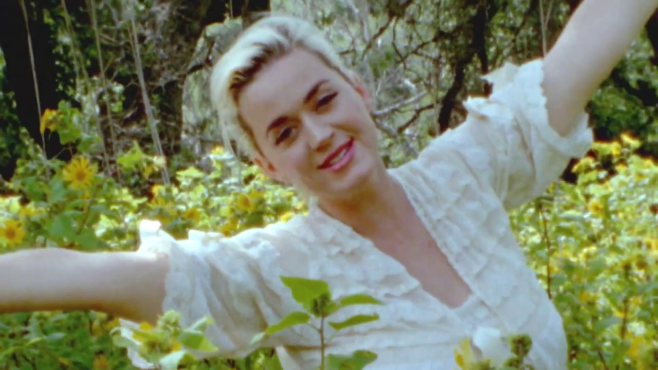Katy Perry - Daisies (Reversed Music Video) - YouTube