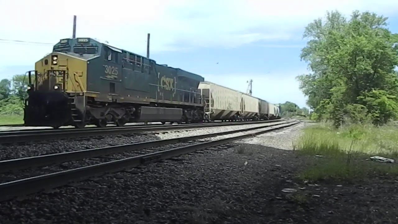 CSX 3025 Leads Mixed Freight - 5/04/2023 - YouTube