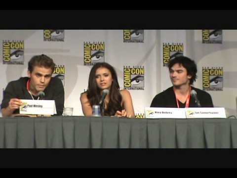 The Vampire Diaries Panel Comic Con Part 5 - YouTube