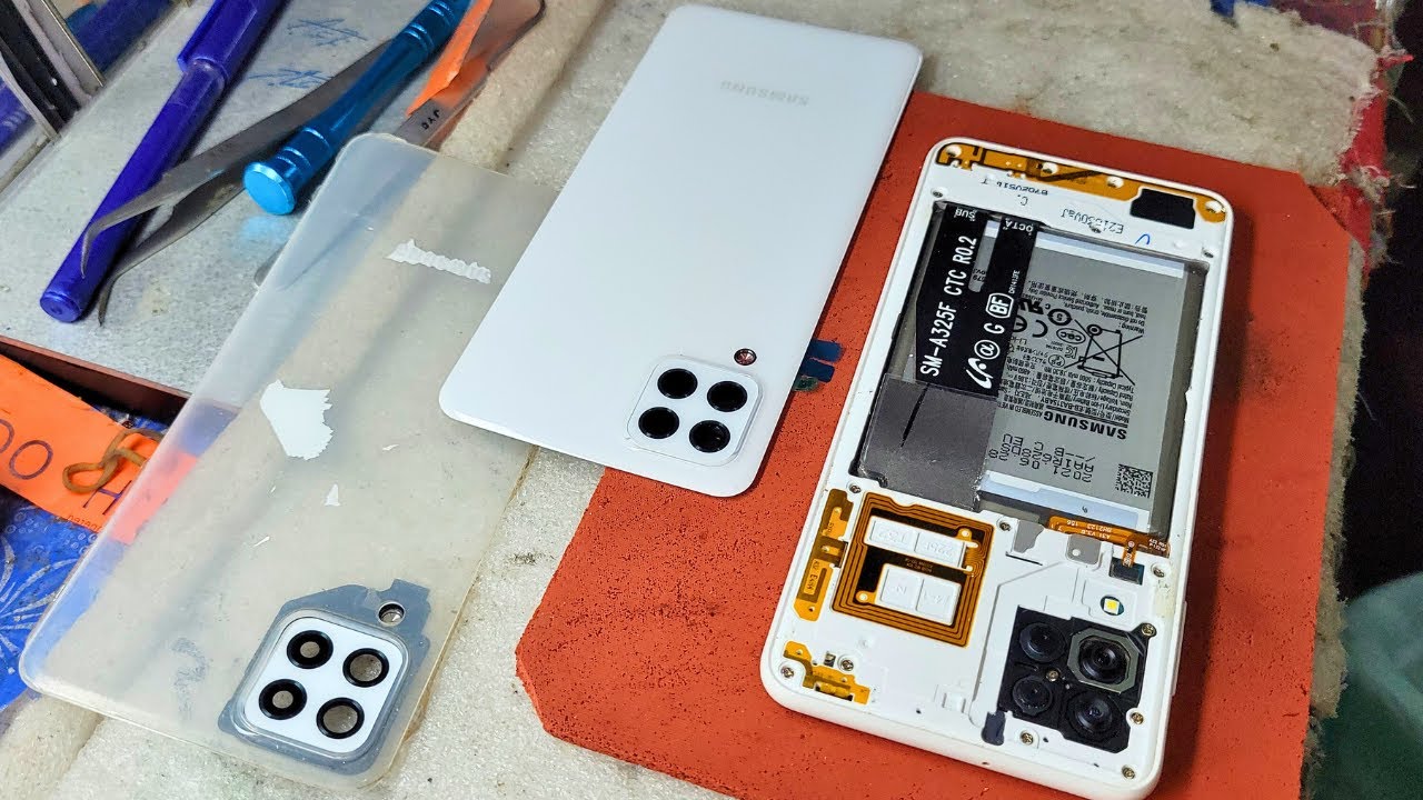 Can you replace the glass at the back on a samsung phone ! samsung back ...