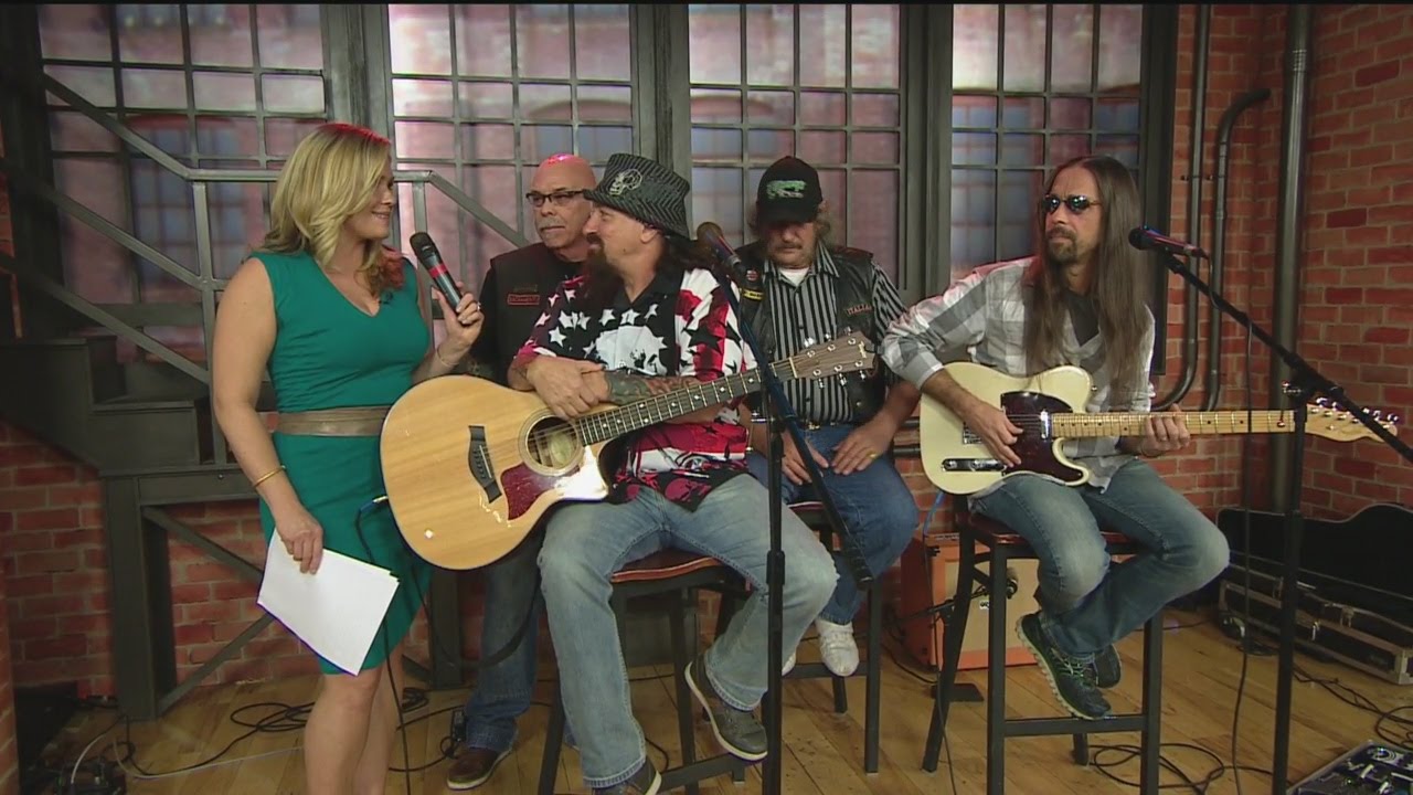 Charlie Brechtel Band - YouTube
