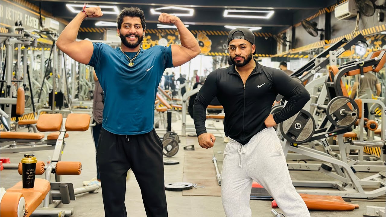 Bodybuilder and men physics collab 👥🫂 workout || SUMIT DEDHA - YouTube