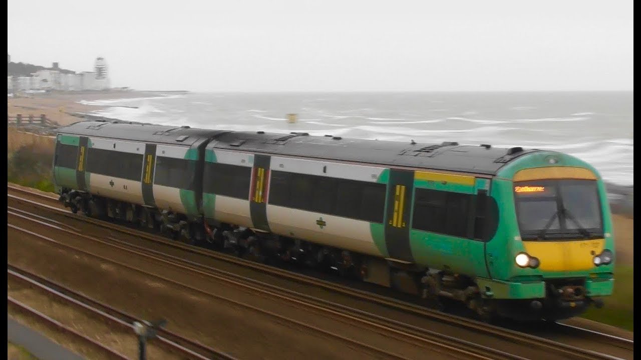 Southern Class 171 Turbos - 171727 + 171202 Passes Bulverhythe Beach ...
