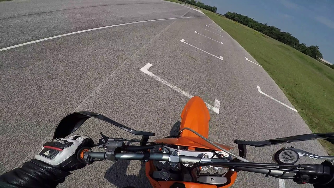 First time on a Supermoto! KTM 560 SMR BEAST! - YouTube