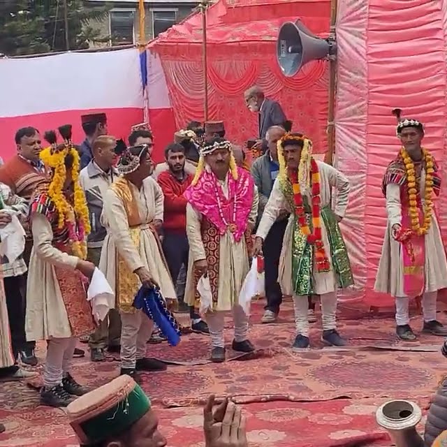 Pahari Nati Dance, Himachal #pahari_nati #paharimusic #pahariculture ...