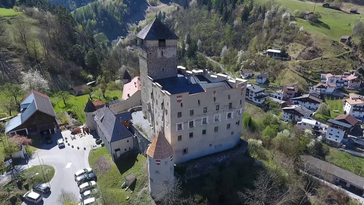 Schloss Landeck • Ausflugsziele Landeck