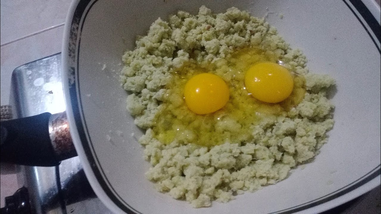 2 Eggs on a mashed potato - YouTube