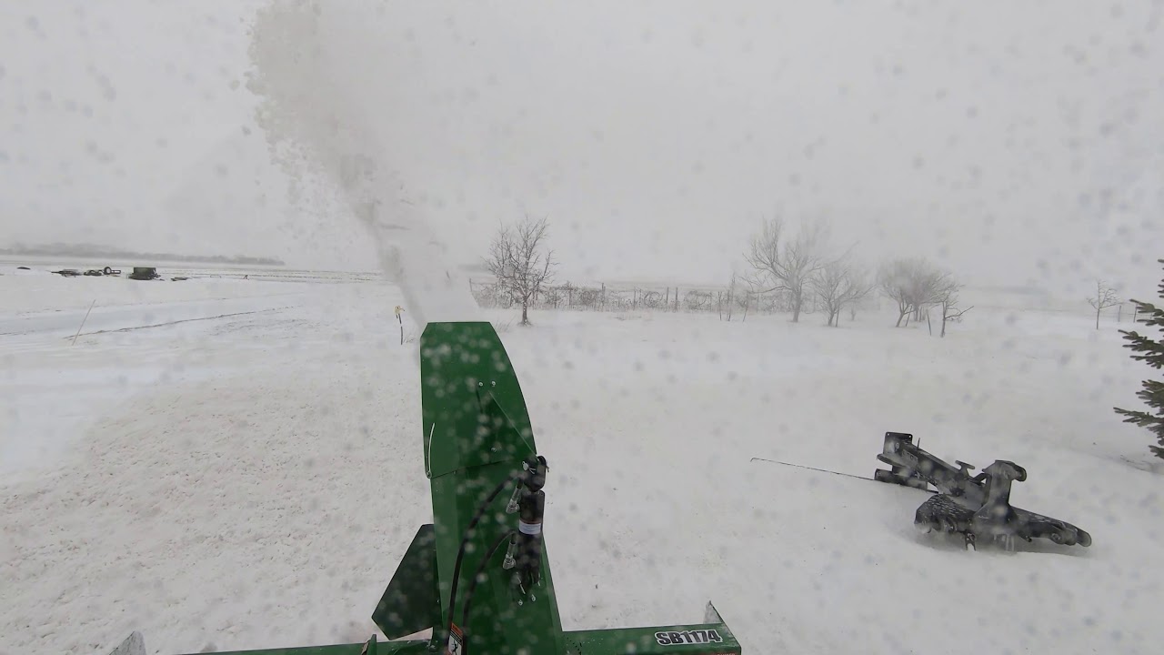 April Blizzard - Moving Snow with the Frontier SB1174 - YouTube