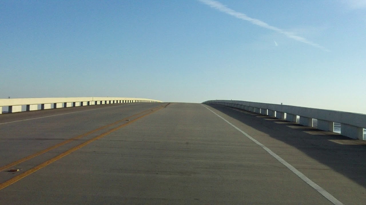 Sabine Lake Bridge eastbound - YouTube