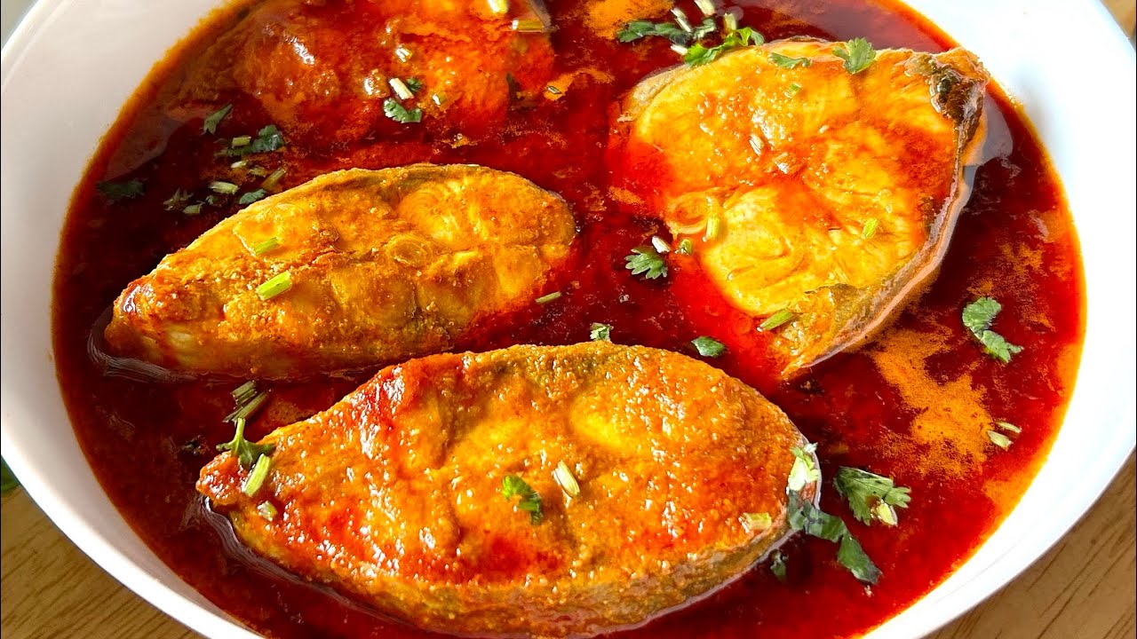Sarson Wali Masaledaar Machli ka Salan | Authentic Village Style Fish ...