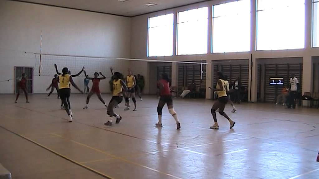 Angola vs Zambia 1º PARTE VOLEIBOL - CUCSA GAMES NAMIBIA 2012 - YouTube