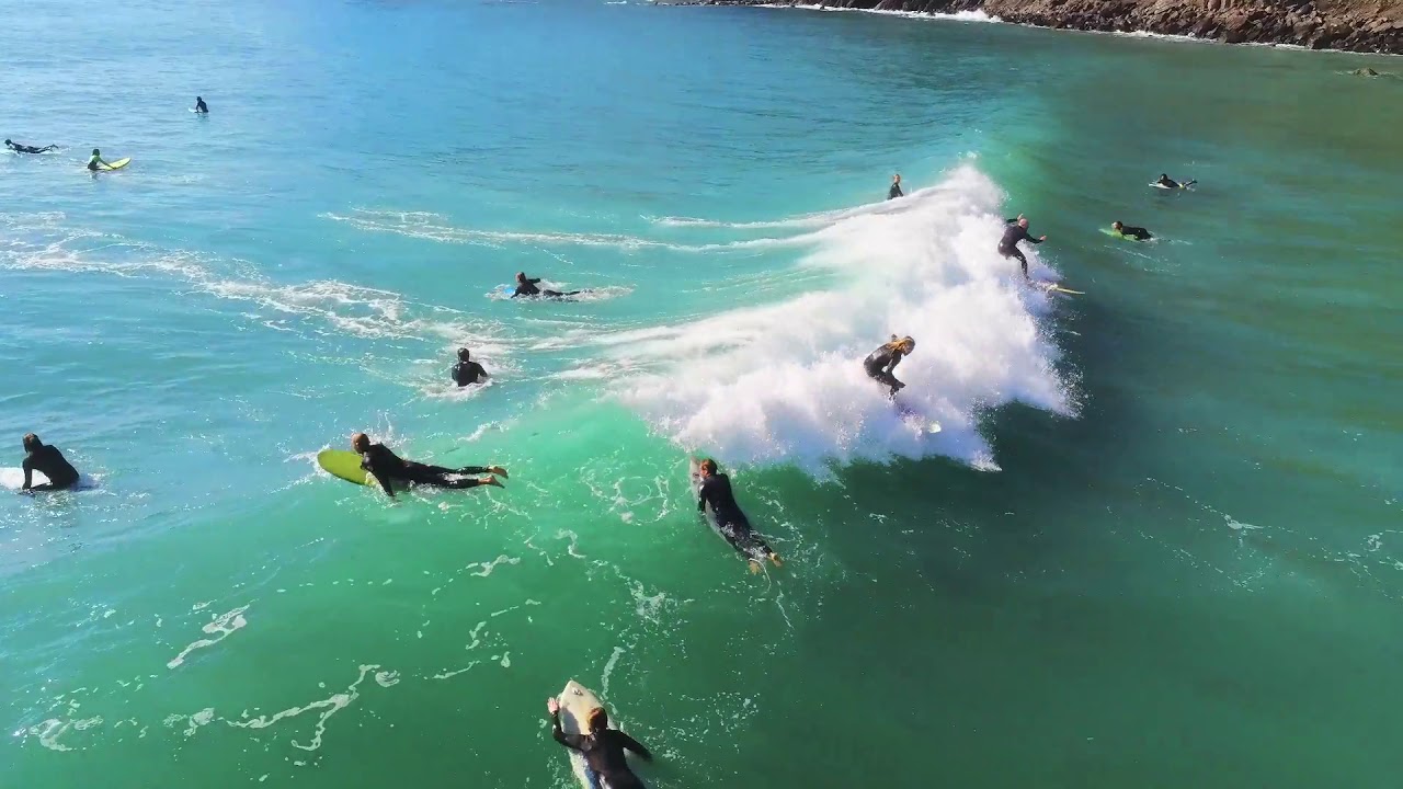 Surfing arrifana algarve - YouTube