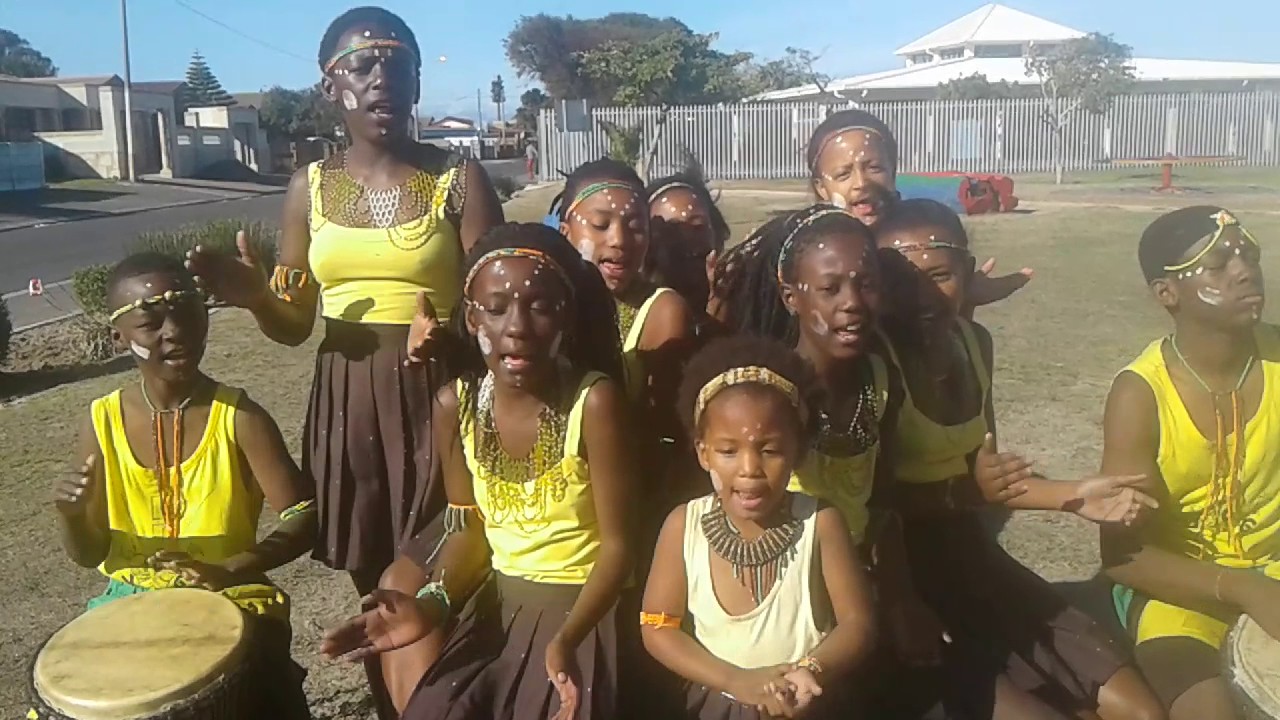 Thubalethu the poet and AmaVulindlela Oqobo - YouTube