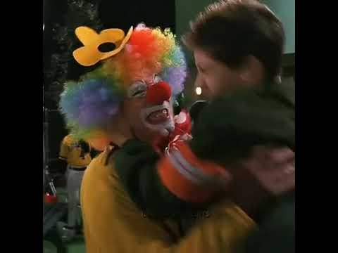 pelea de Malcom vs payasos con la canción de the final countdown - YouTube