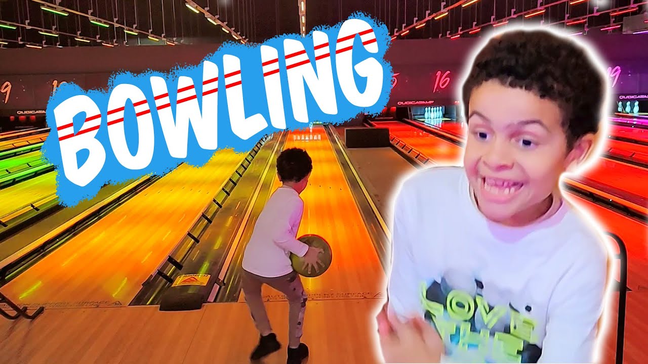 Leo Goes to TEN-PIN Bowling (ft. Games Arcade) - YouTube