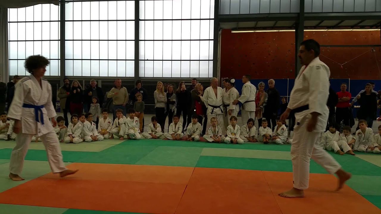 Cascol demonstration kata jujitsu pour passage de grade 2016 - YouTube