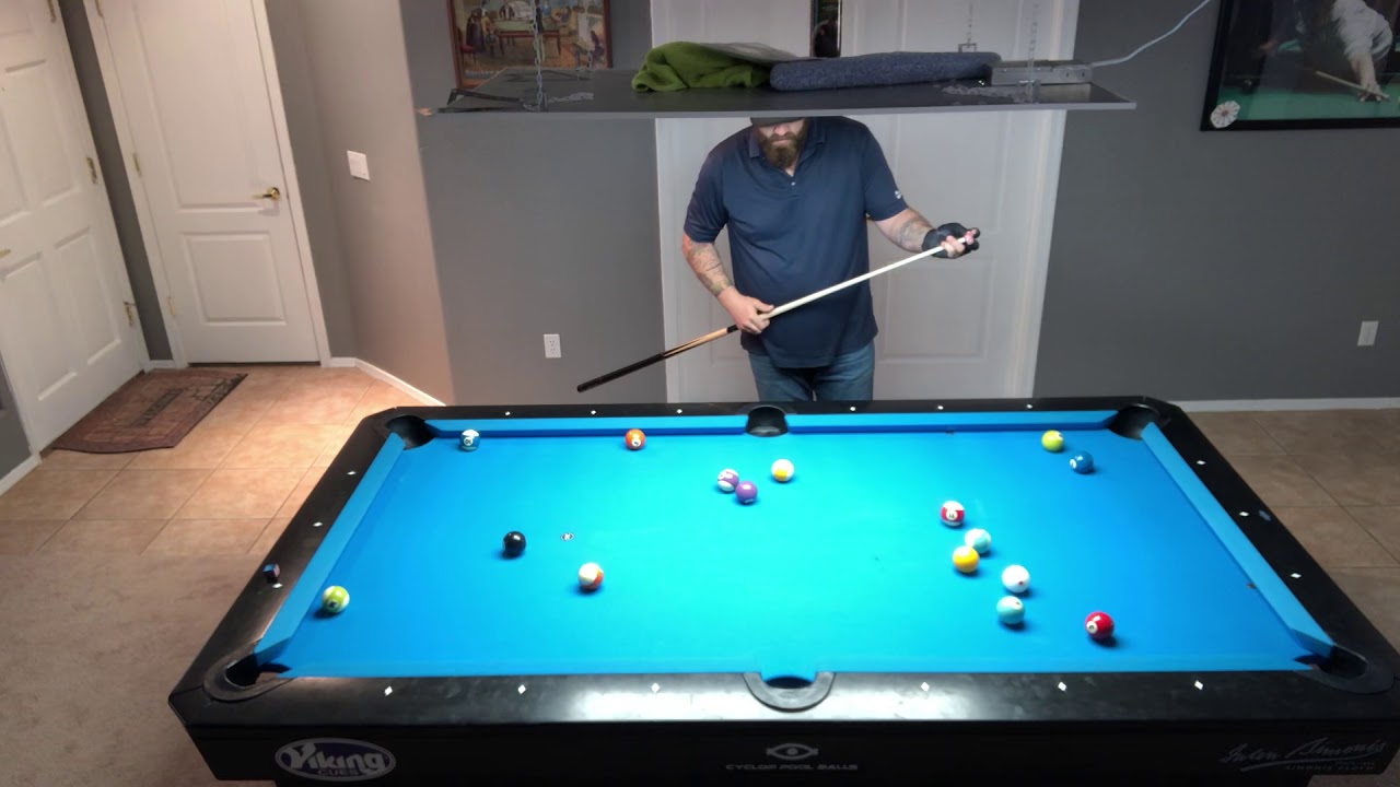 Bar table 8-ball ghost - YouTube