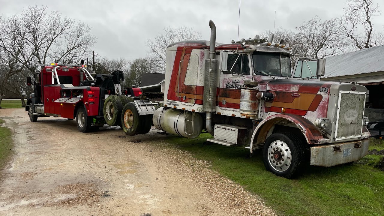 Rescue Mission: 1979 Peterbilt 359 Glider. Part 1 - YouTube