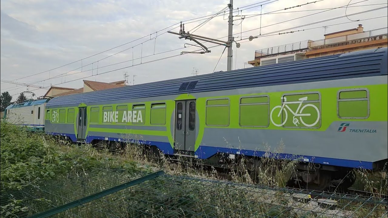Treno Regionale 19704 Pescara Centrale-Teramo - YouTube