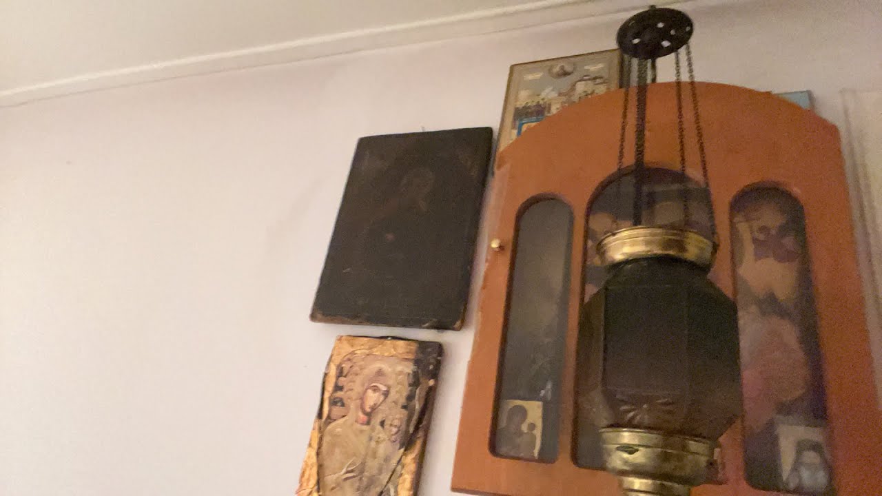 Μαζική προσευχή ΤΩΡΑ!!! Στο εικονοστάσι του ΣΠΙΤΙΟΥ!! #προσευχή # ...