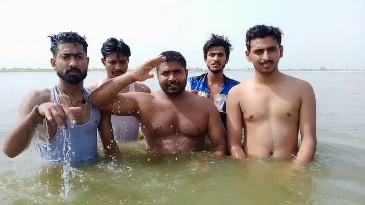 Mirza Jutt apny dosto ky sath Darya-e-Sutlej man nhaty hova| Mirza Jutt ...