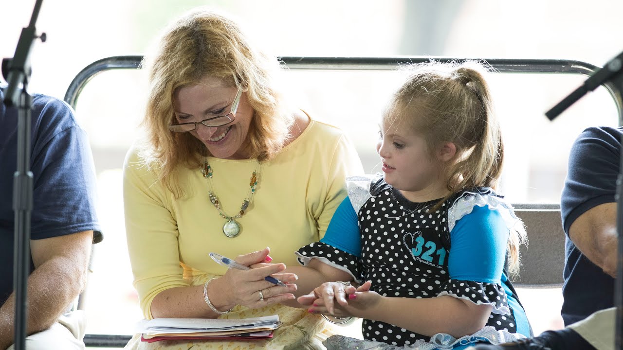 Delawareans celebrate 25th anniversary of ADA signing - YouTube