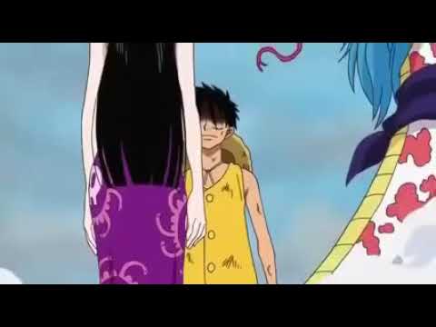 luffy abraza a boa hancock