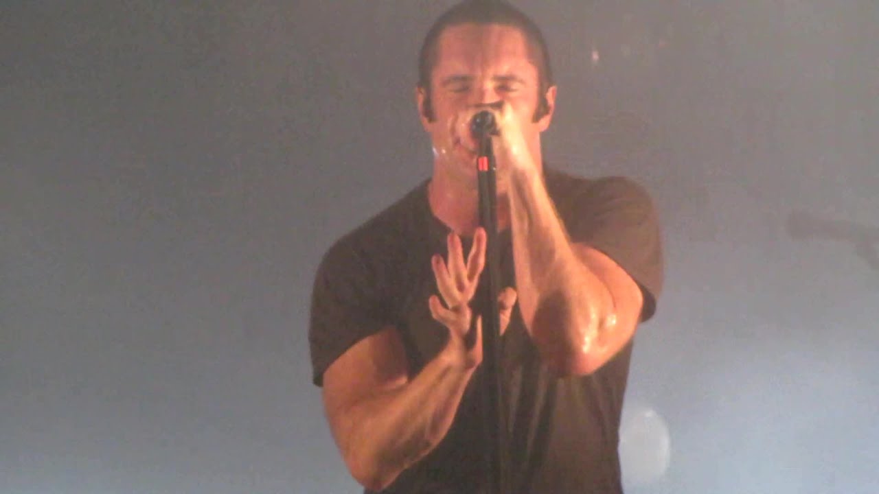 Nine Inch Nails: Sin [HD] 2009-08-26 - Terminal 5; New York, NY - YouTube