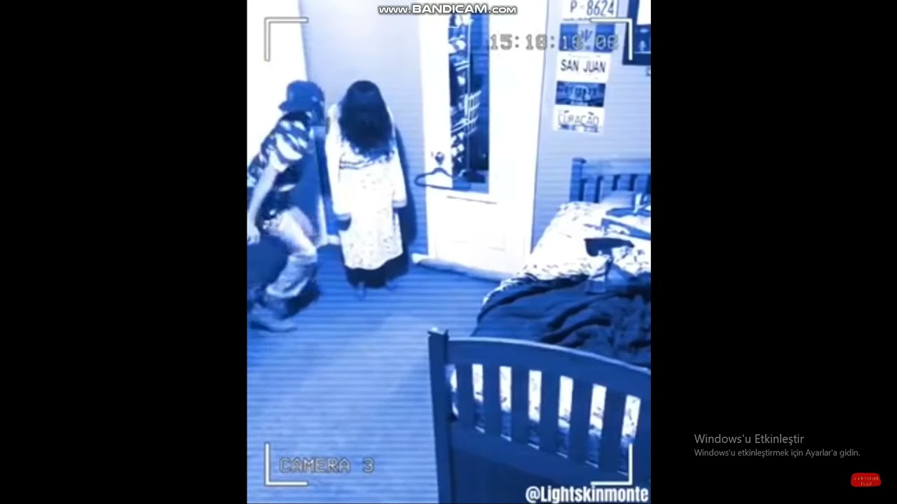 Oooh Oof A ghost - YouTube