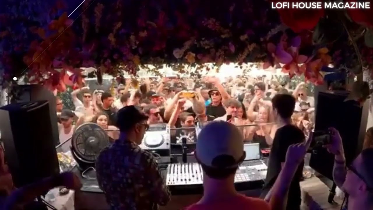 Sweely - Only If Ur Happy (Live at Caposile IT) - YouTube