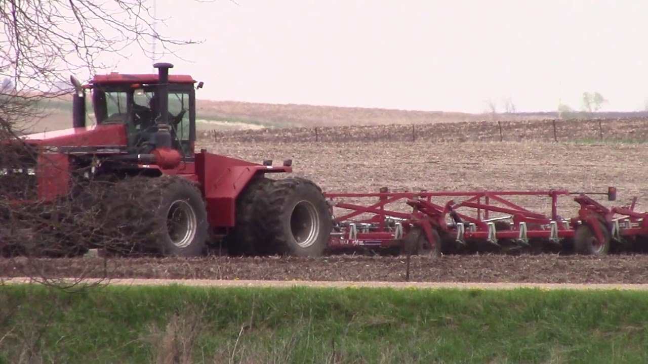 Case IH 9150 in action - YouTube