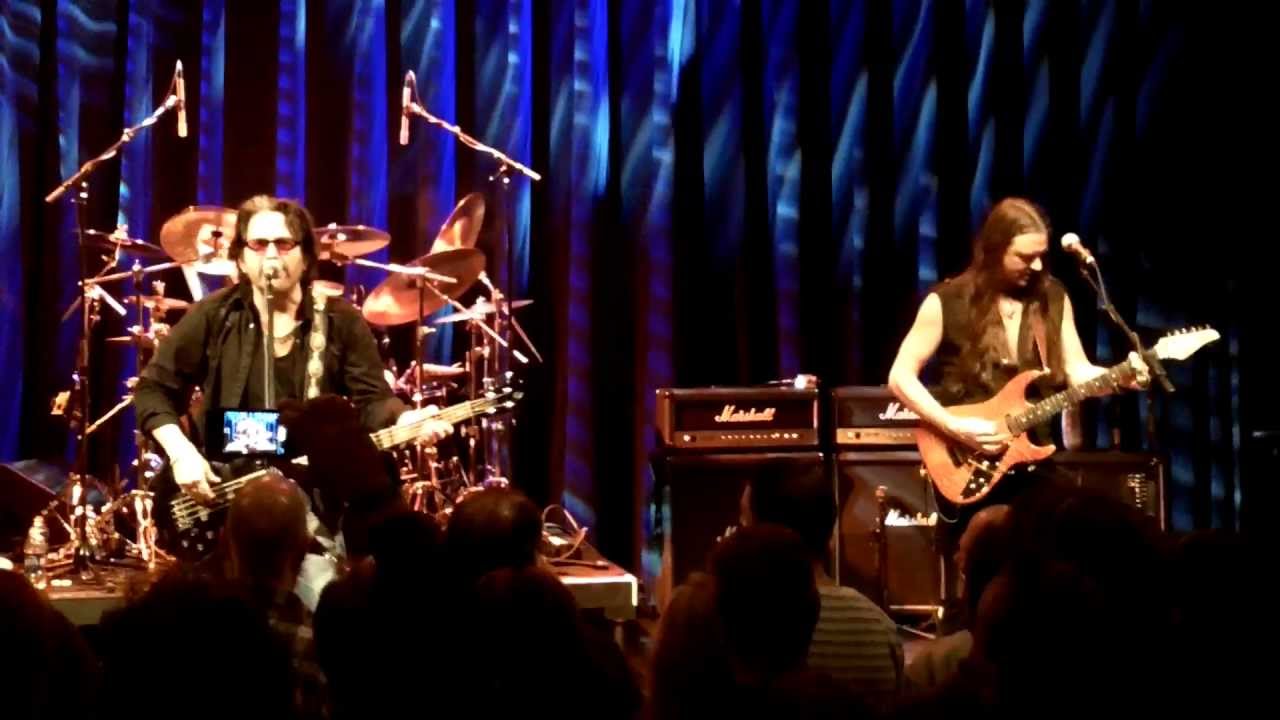 Winger: Seventeen (12/6/12 - Foxborough, MA) - YouTube