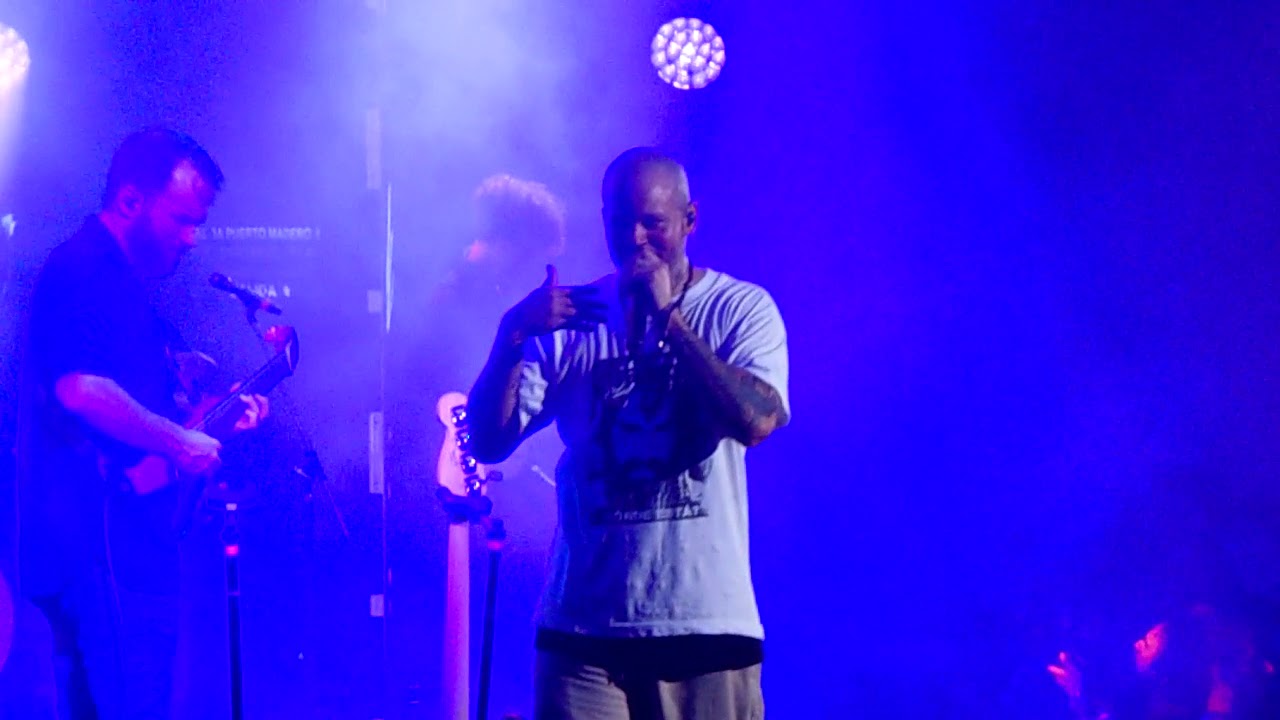 Milo - Residente - primer Luna Park - YouTube
