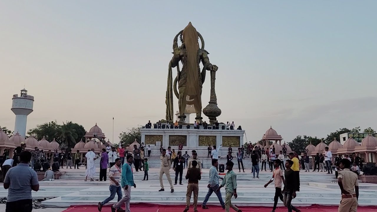 Shree Kashtabhanjan Dev Hanumanji Temple, Salangpur, Gujarat - YouTube