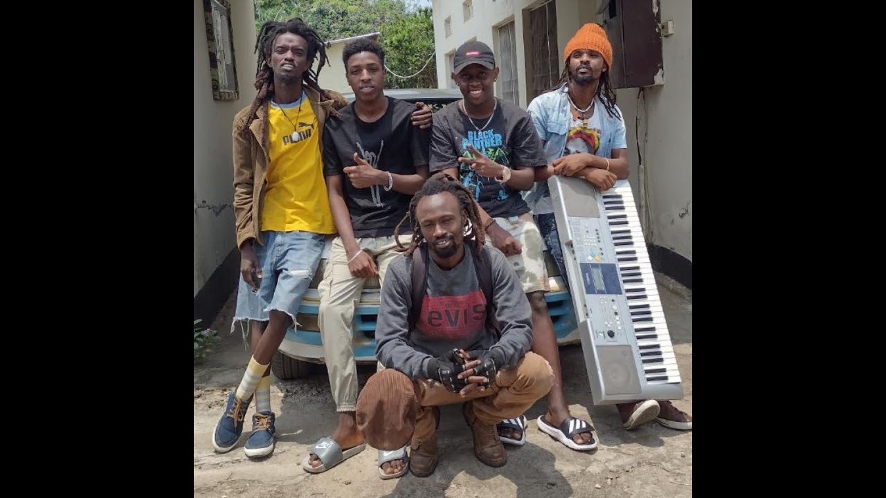 Neza Members Reviving Peter Torch's African Tune at a Late Night ...