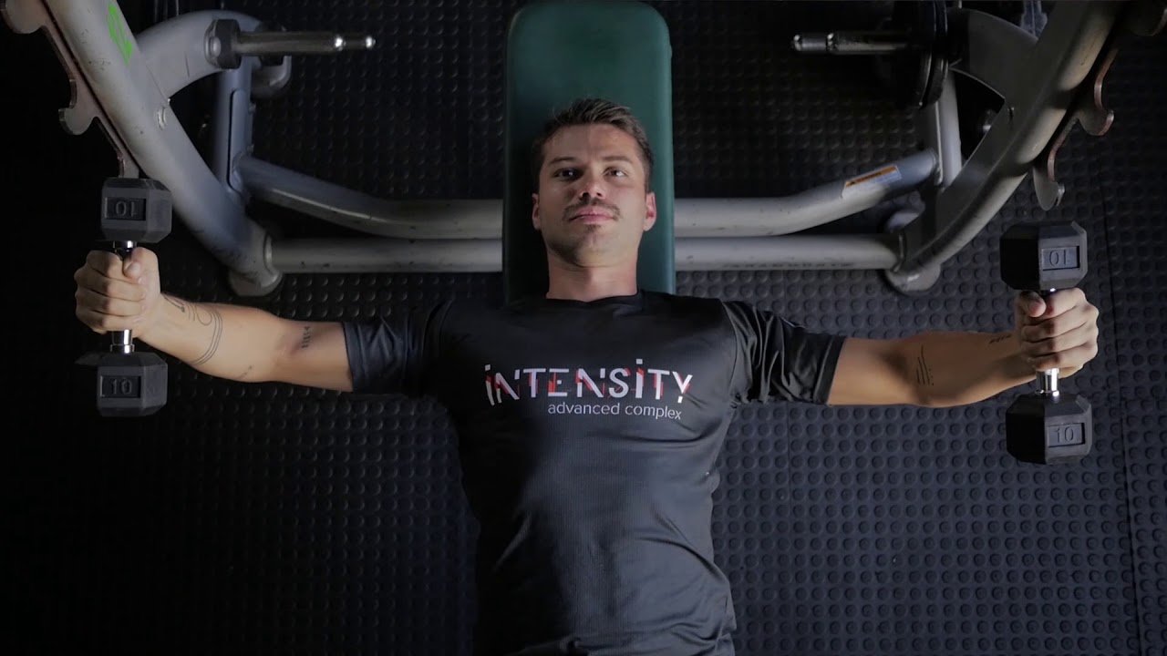 APERTURA MANCUERNA - DUMBBELL CHEST FLY - YouTube