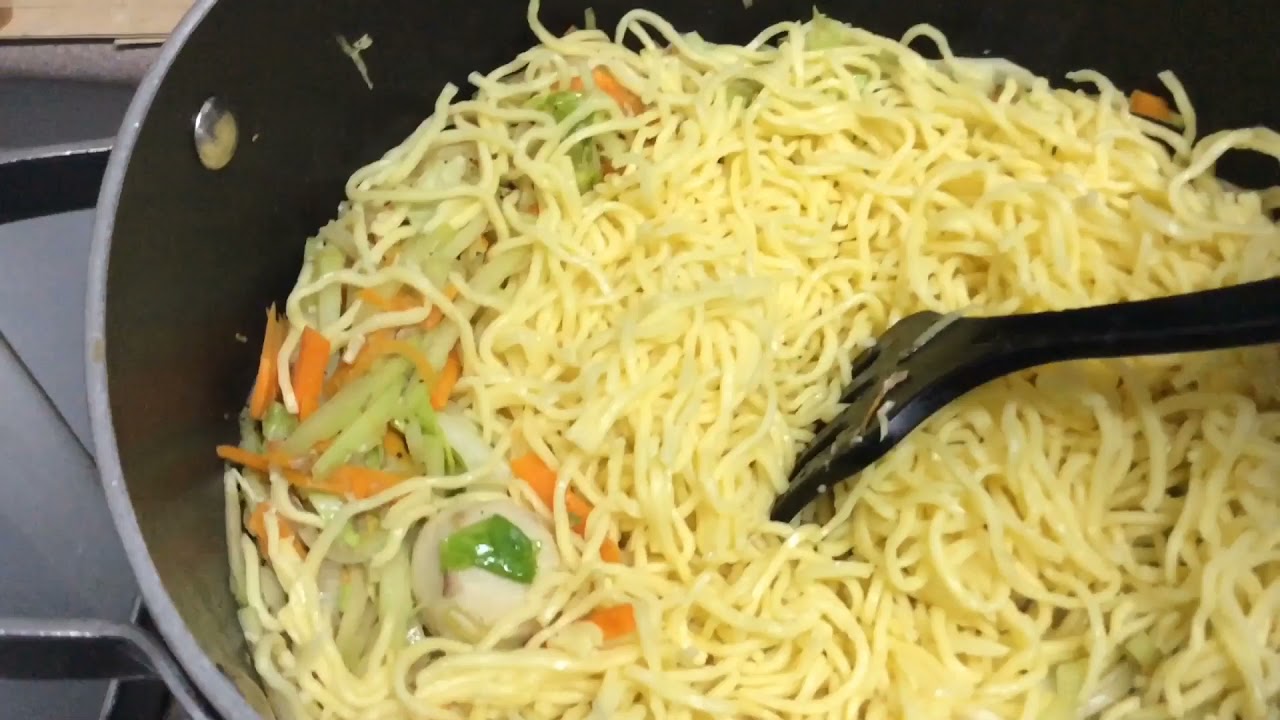 FRESH PANCIT COOKING - YouTube
