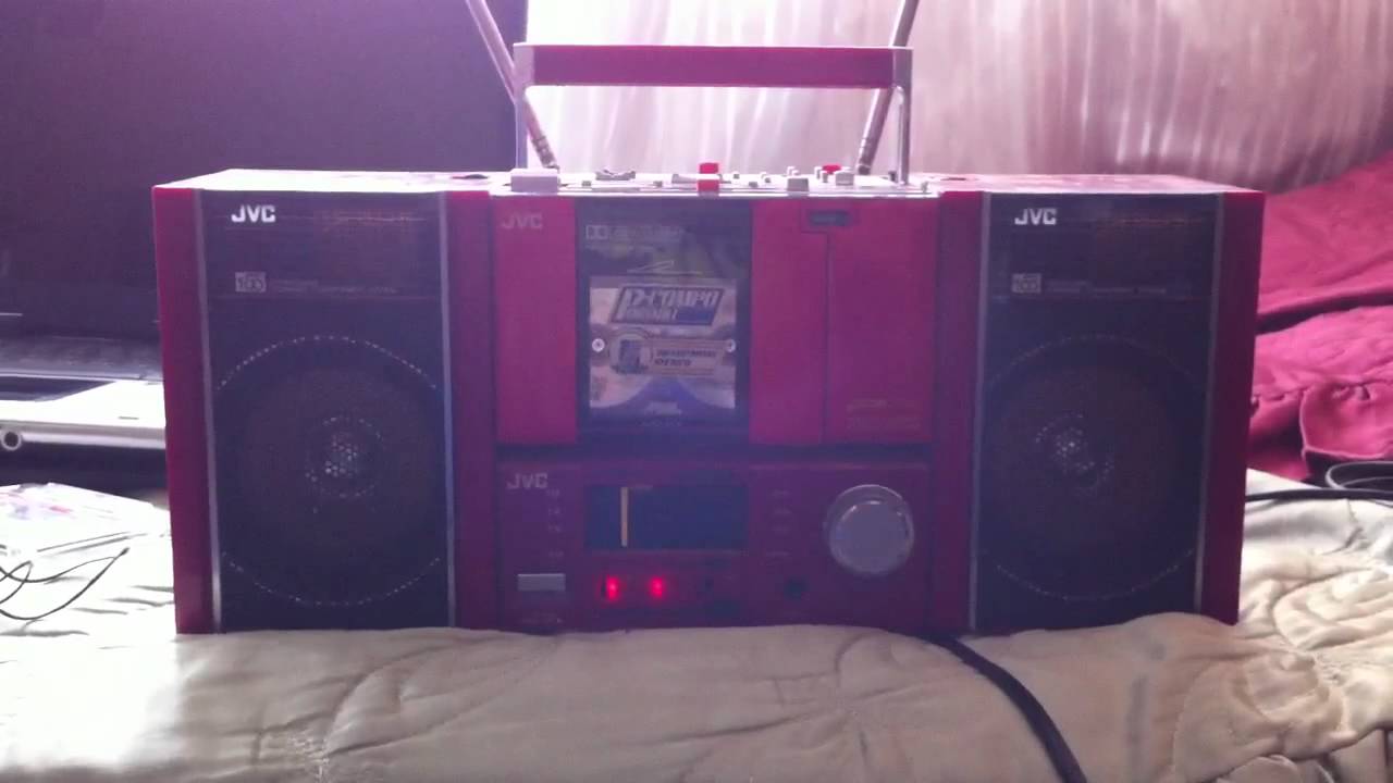 Boombox JVC PC 100 - YouTube