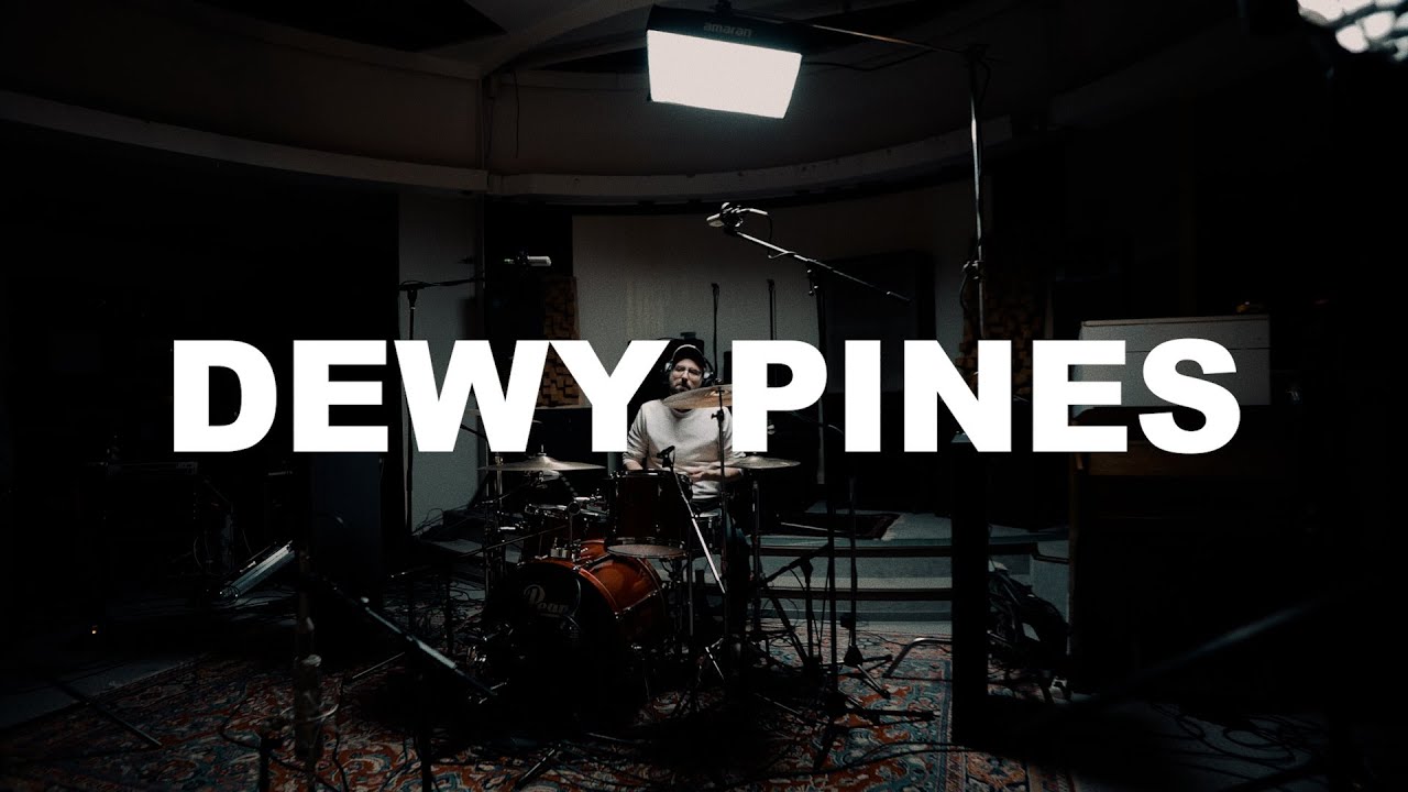 Melting Butter Session #64: Dewy Pines - Turning Black (live at RAMA Tonstudio) - YouTube