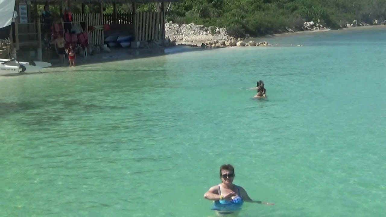 Peace Sign! - YouTube