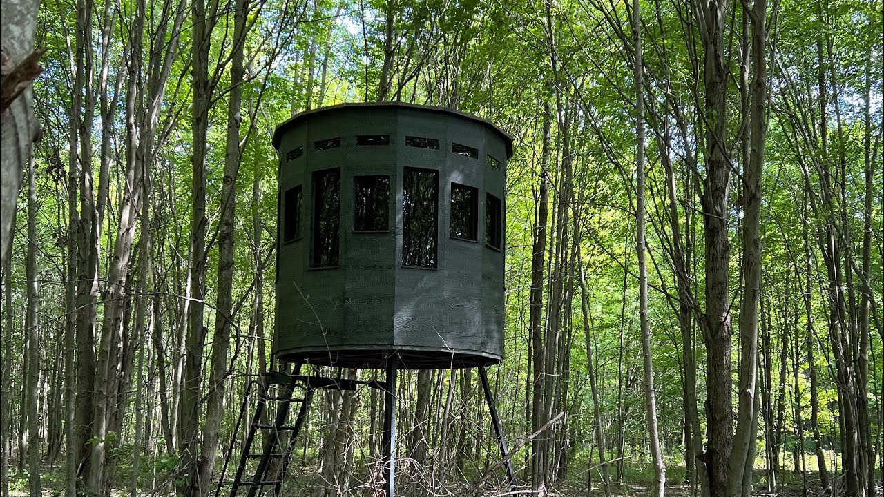 Hunting stand tour! - YouTube