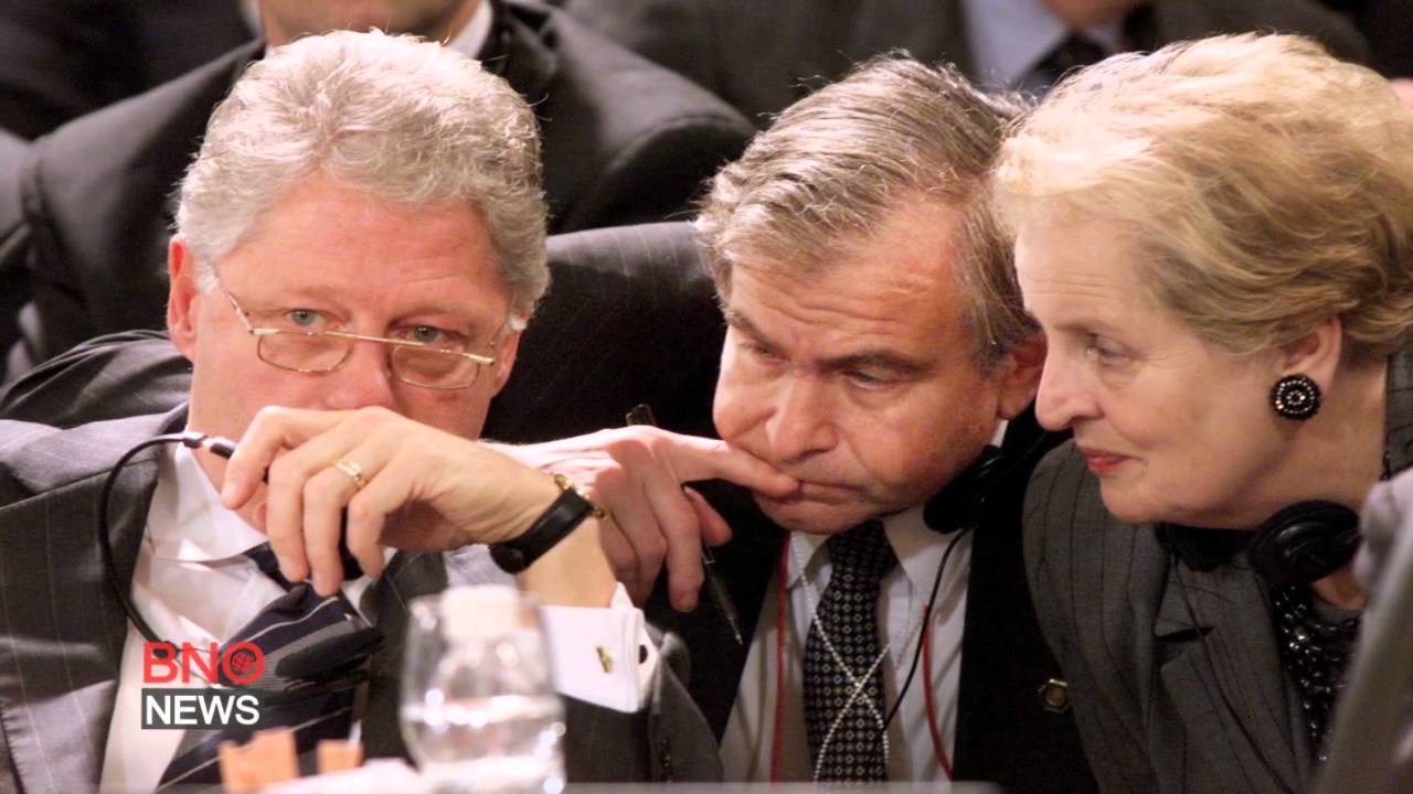 Sandy Berger, former Clinton U.S. security adviser, dead at 70 - YouTube