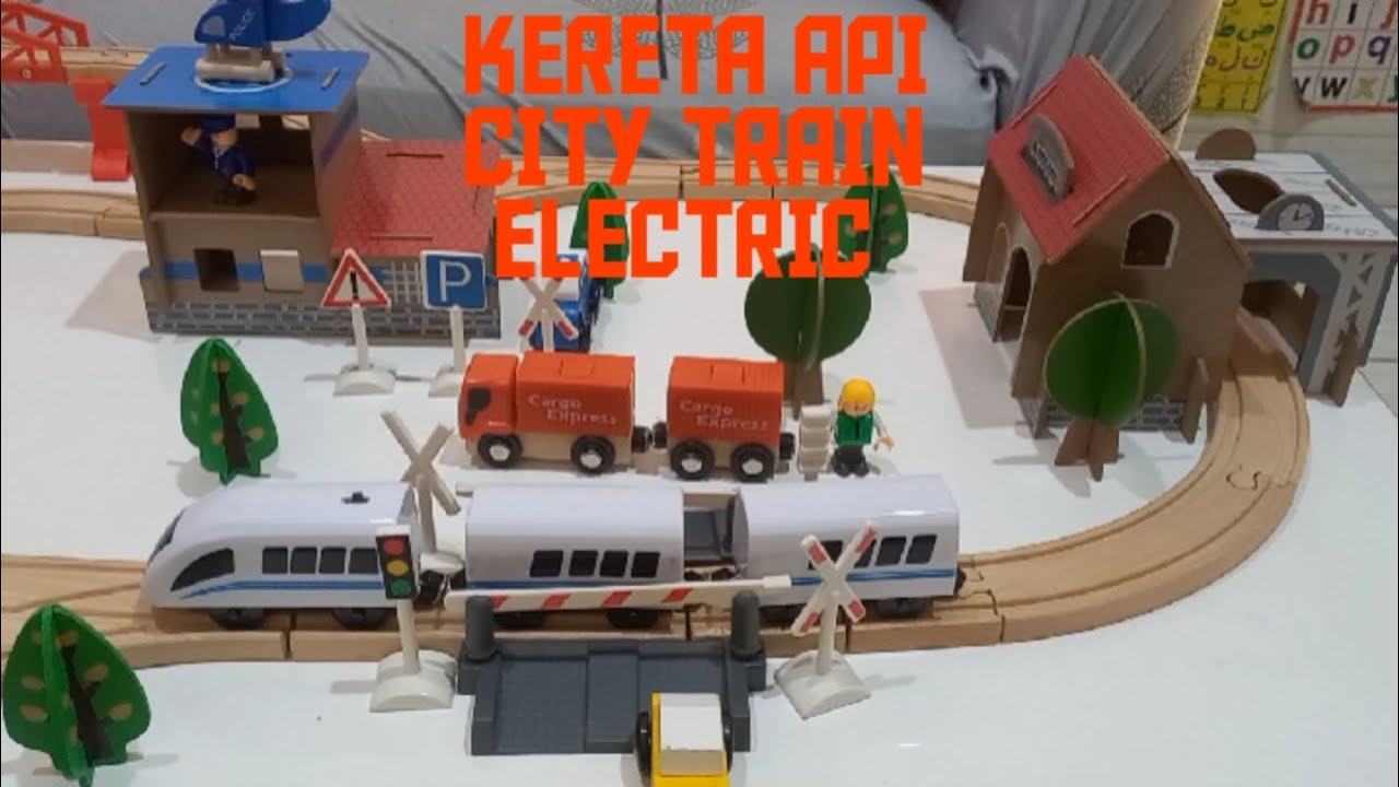 Merakit Mainan Kereta Api City Train Electric #merakitmainan #keretaapi ...