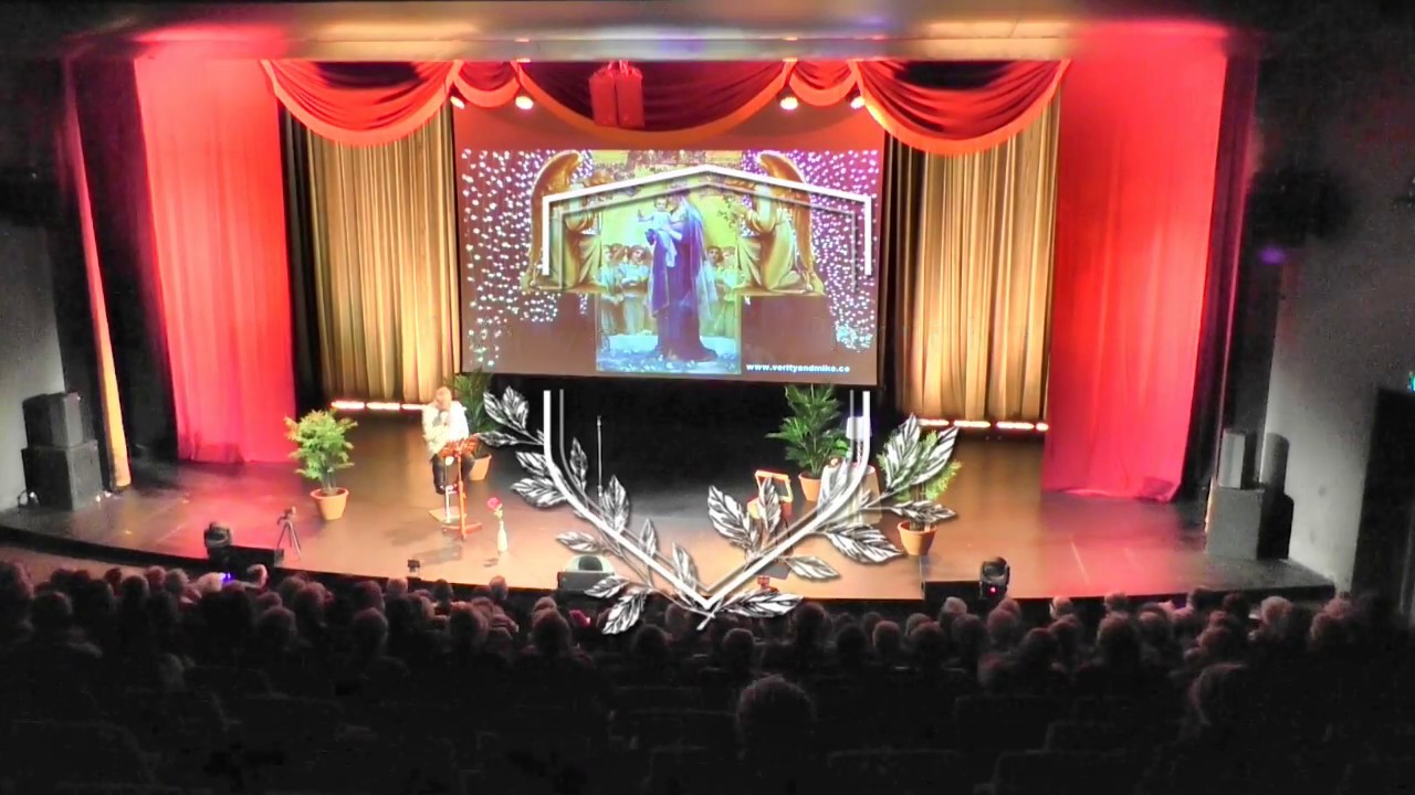 Magic Moments of Perry Como: Ave Maria (Live, The Q, Queanbeyan) - YouTube